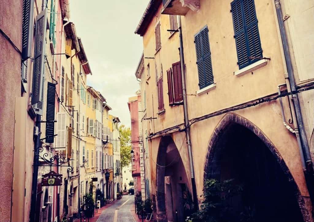 La Ville d'Ollioules aux côtés du commerce local - Le Var et Vous