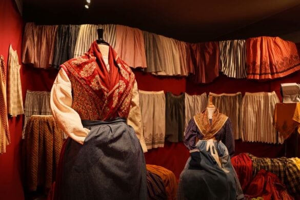 Le costume provençal, un patrimoine - Le Var et Vous